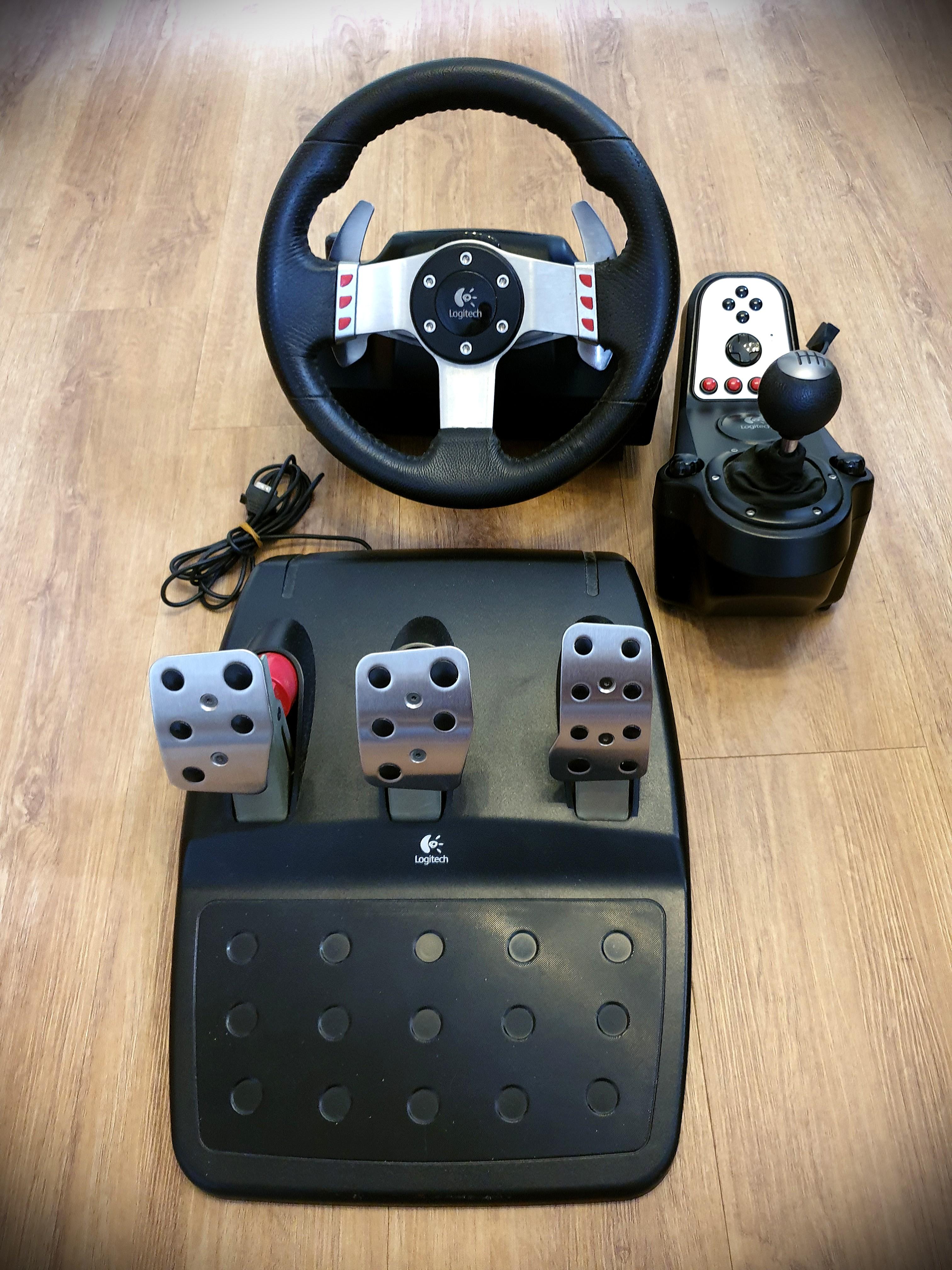 Logitech G27 Racing Wheel - wheel malfunction, Sports Equipment ...