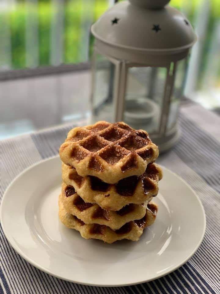 Midnight Treats Box (Homemade Pastries), Food & Drinks, Packaged ...