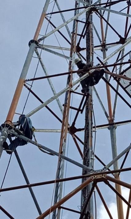 Antenna Tower, Monopole, Guyed Pole Mast, Bipod, Trilon , Commercial ...
