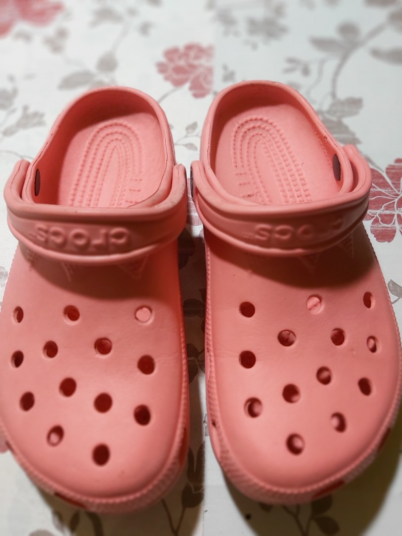 crocs original, Women's Fashion, Footwear, Sandals on Carousell
