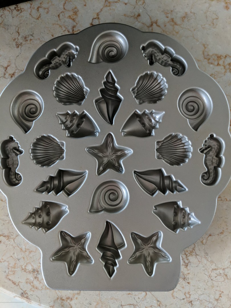Nordic Ware Seashell Pan, Everything Else on Carousell