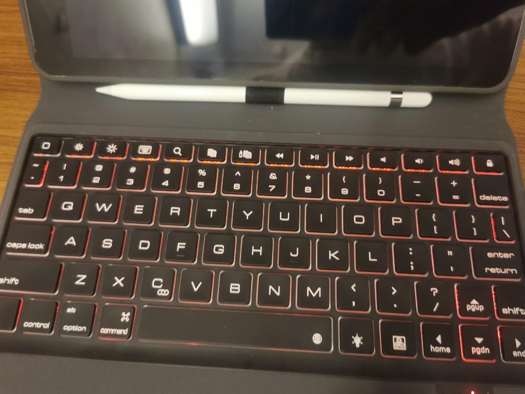 RGB iPad keyboard, Mobile Phones & Gadgets, Mobile & Gadget Accessories ...