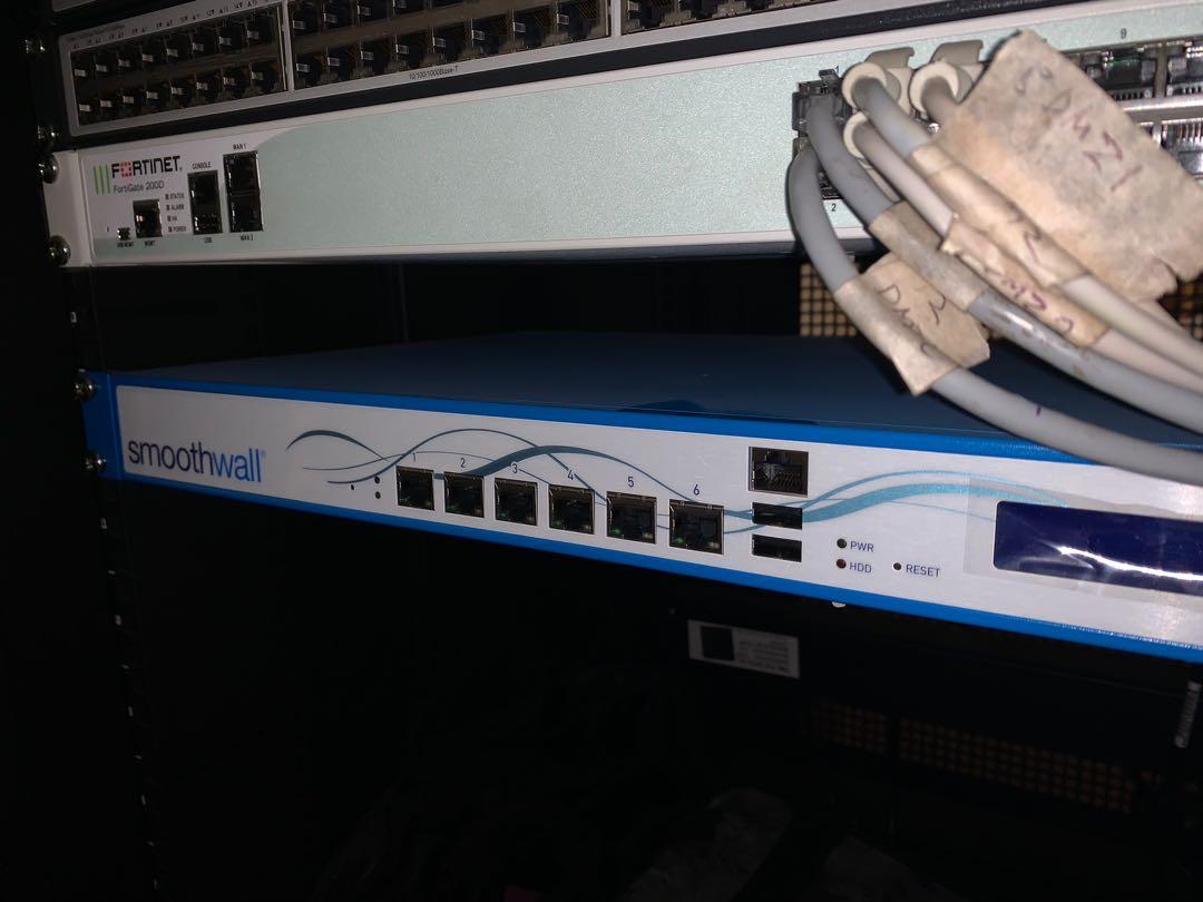 Wallmount Server Rack switch and firewall (fortinet HP smoothwall ...