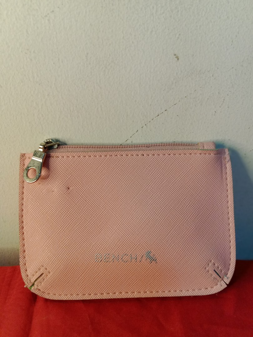 Bench wallet, Women's Fashion, Bags & Wallets, Wallets & Card holders ...
