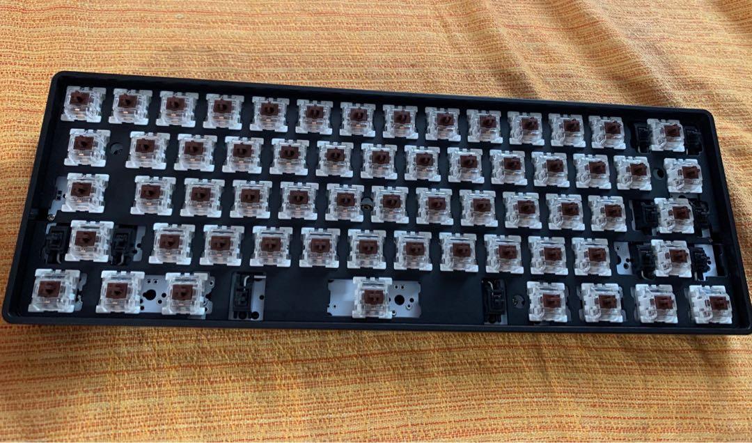 Custom made mechanical keyboard 60%, Computers & Tech, Parts ...
