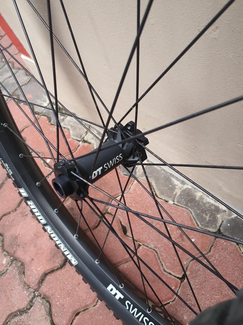DT SWISS Spline M1900 Wheelset with Maxis tyre 27.5, Sports Equipment ...