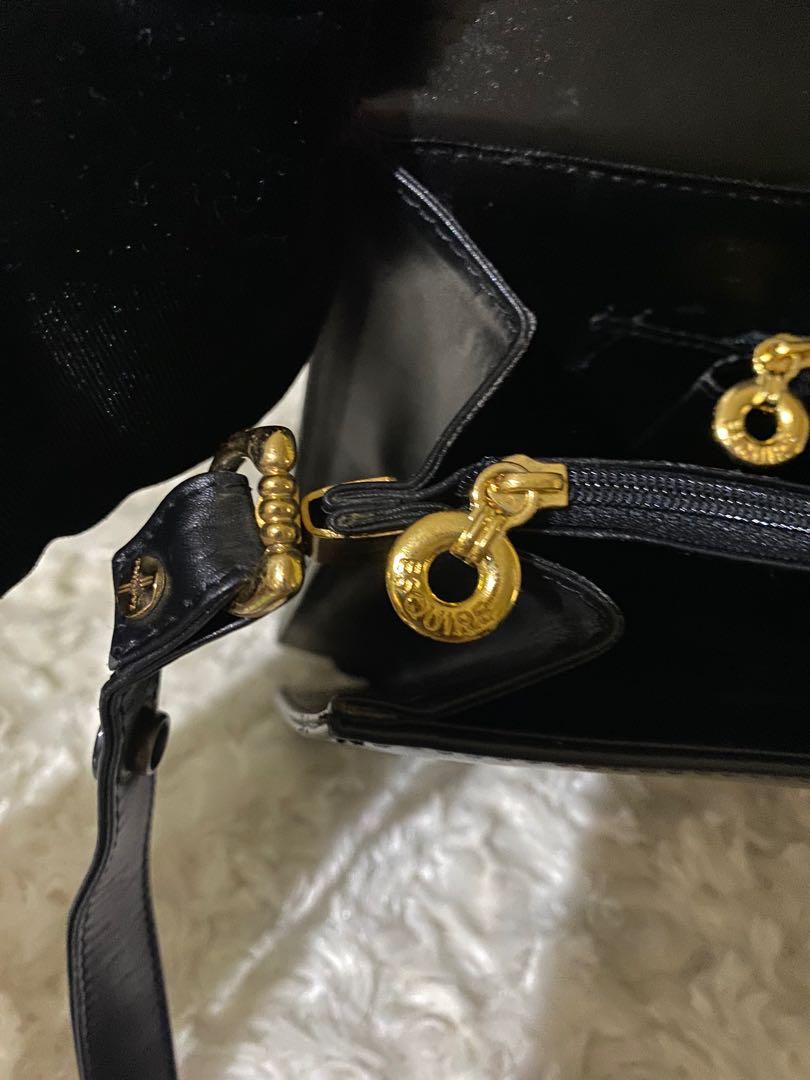 MEGA SALE!!!ESQUIRE Collection Sling Bag, Women's Fashion, Bags ...