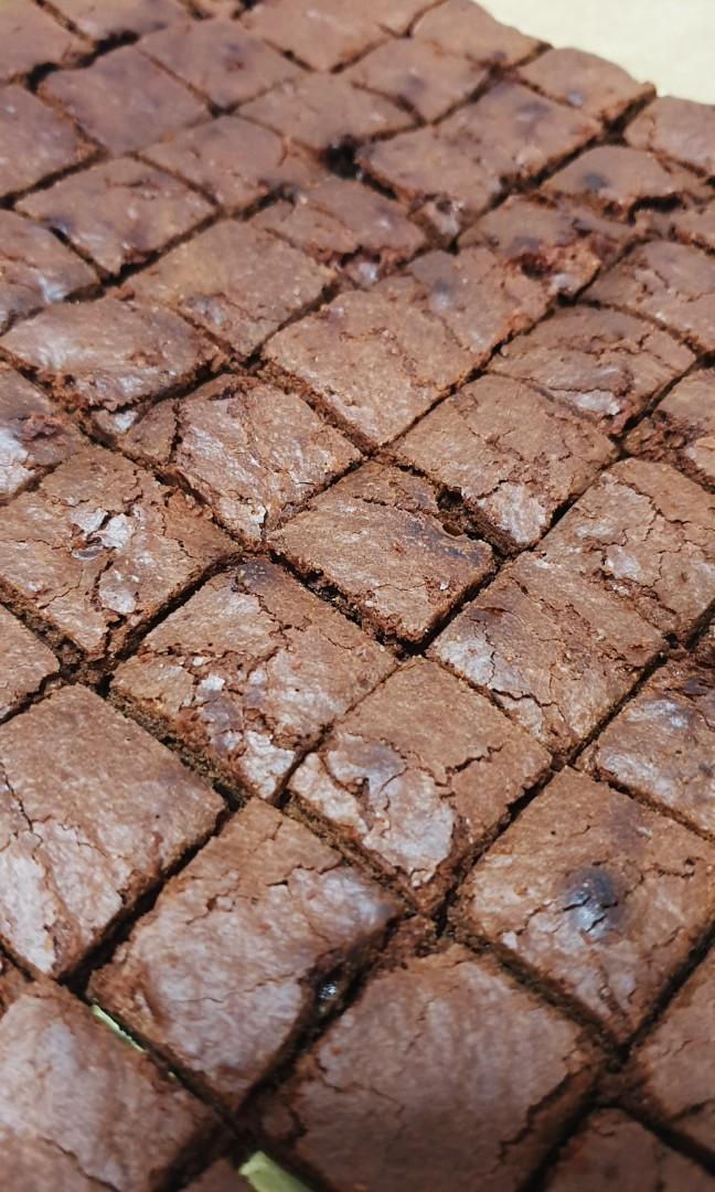 Signature Fudge Brownies (HALAL), Food & Drinks, Homemade Bakes on ...