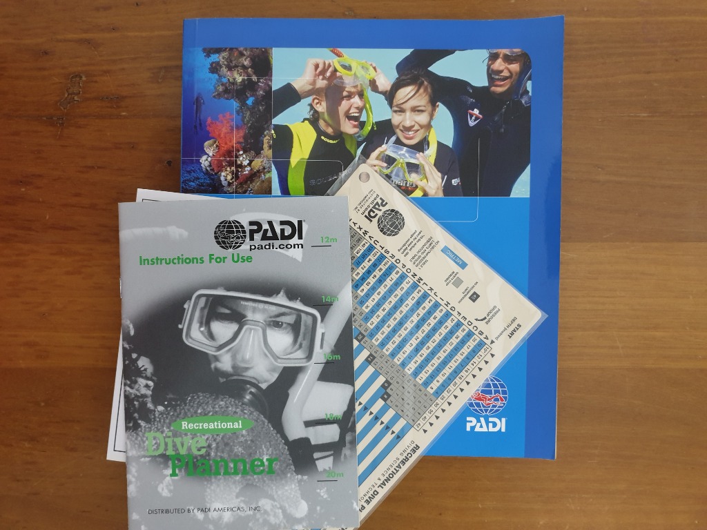 PADI Open Water Diver Manual Bundle, Hobbies & Toys, Books & Magazines ...