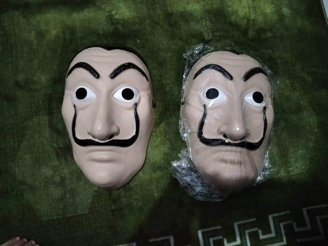 Topeng Salvador Dali Money Heist, Toys & Collectibles, Lainnya di Carousell