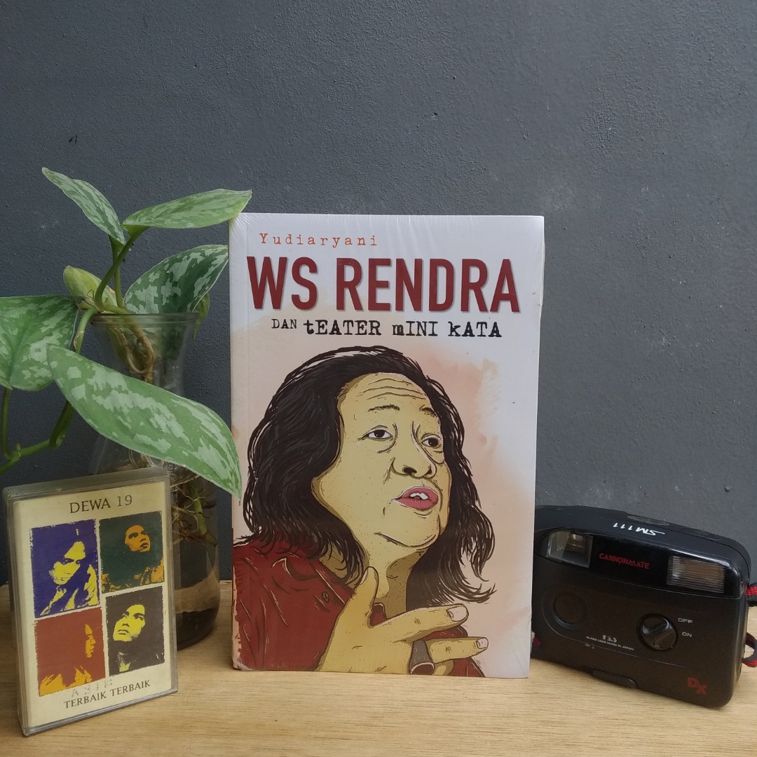 Buku Ws Rendra dan Teater Mini Kata, Buku & Alat Tulis, Buku di Carousell