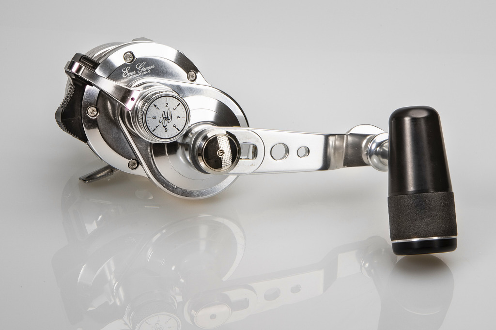 EverGreen Oceanus Jigging Reel, Sports Equipment, Fishing on Carousell