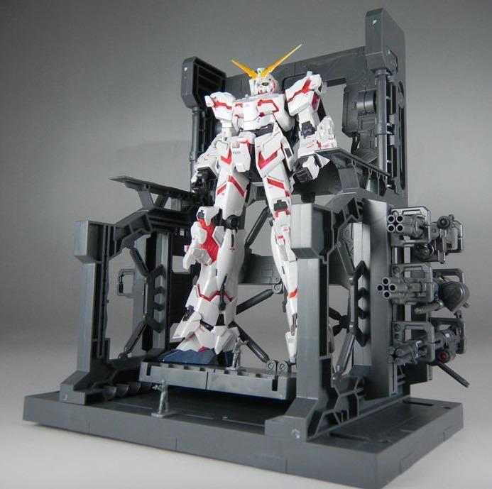 Gundam Base 001 - 高達基地台 001 HG RG 1/144適用, 興趣及遊戲, 玩具 & 遊戲類 - Carousell