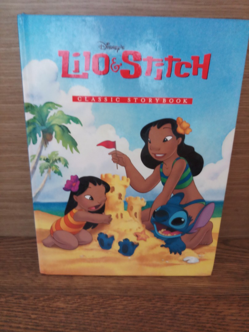 Lilo and Stitch classic storybook, 興趣及遊戲, 書本 & 文具, 小說及非小說 - Carousell