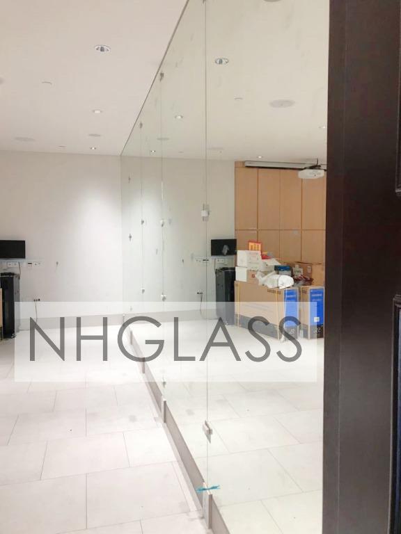 Customised mirror / Swing door / Bifold door / Laminated glass door ...
