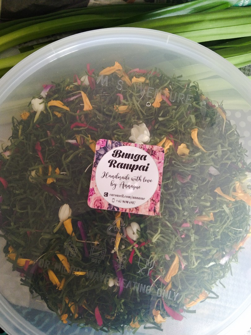 bunga rampai, Hobbies & Toys, Stationery & Craft, Occasions & Party ...