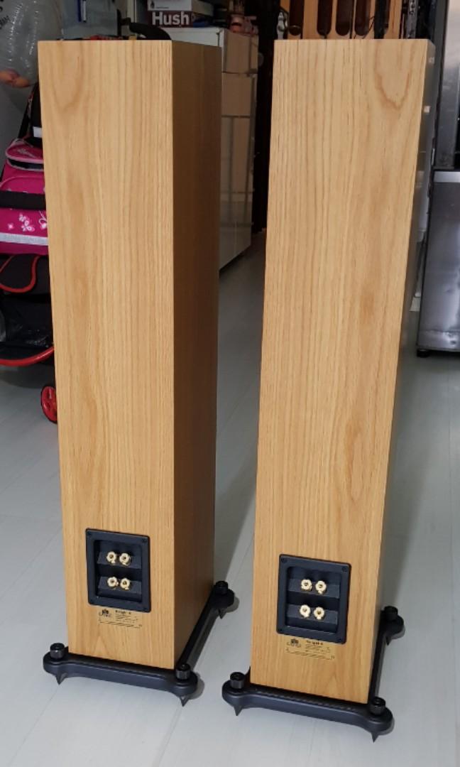 Castle Knight 4 floorstanding Tower speaker, Audio, Soundbars, Speakers ...