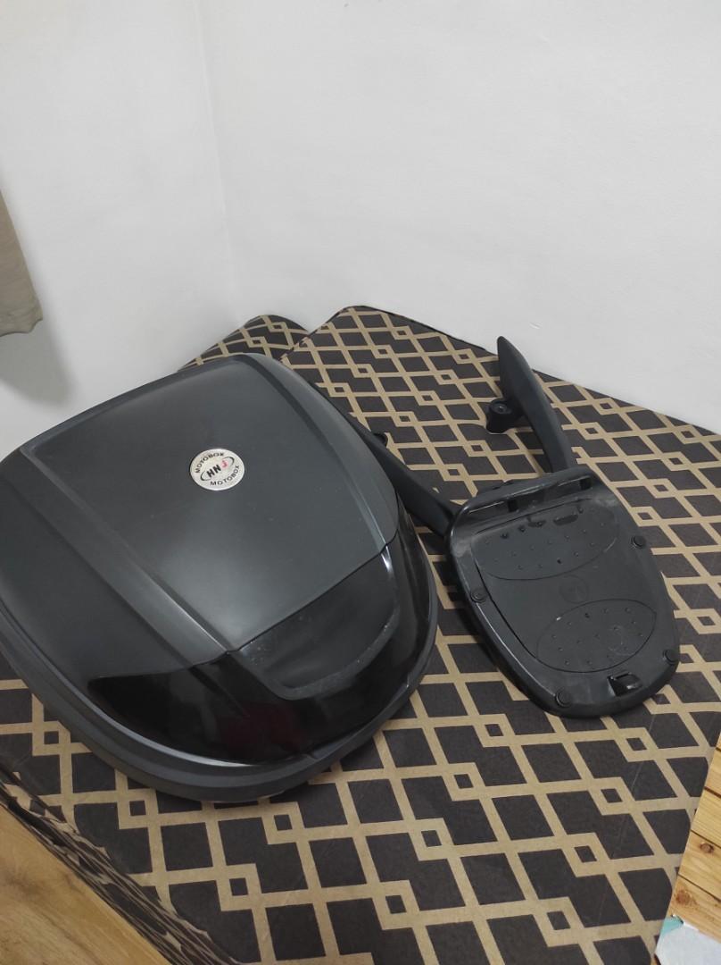 HNJ TOP BOX w/ BRACKET FOR HONDA CLICK 125I, Motorbikes, Motorbike ...
