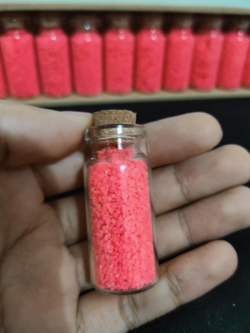 Lampu pasir red larva yg menarik, Hobbies & Toys, Stationery & Craft ...