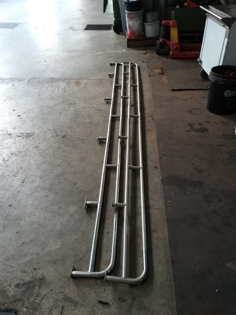 10ft lorry side guard, Everything Else on Carousell