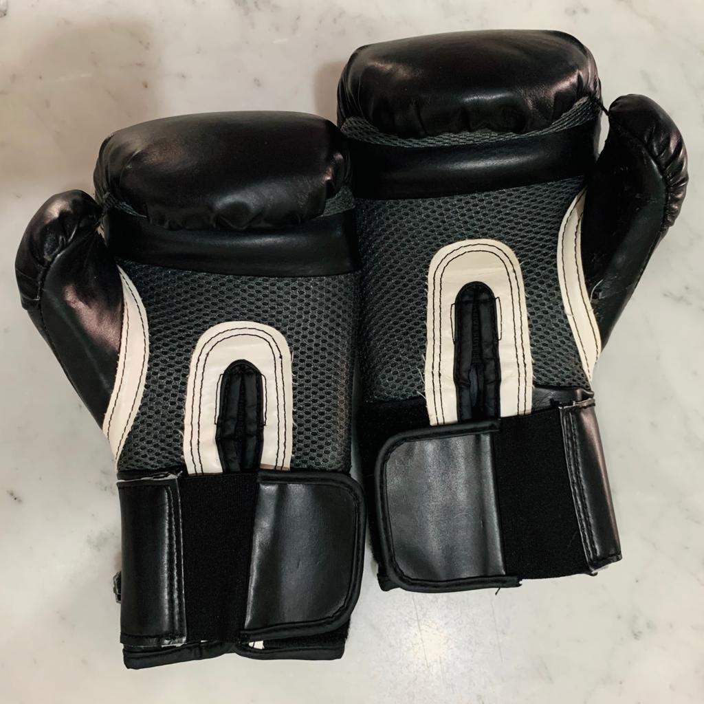 80oz Everlasting boxing gloves, Sports, Sports & Games Equipment on ...