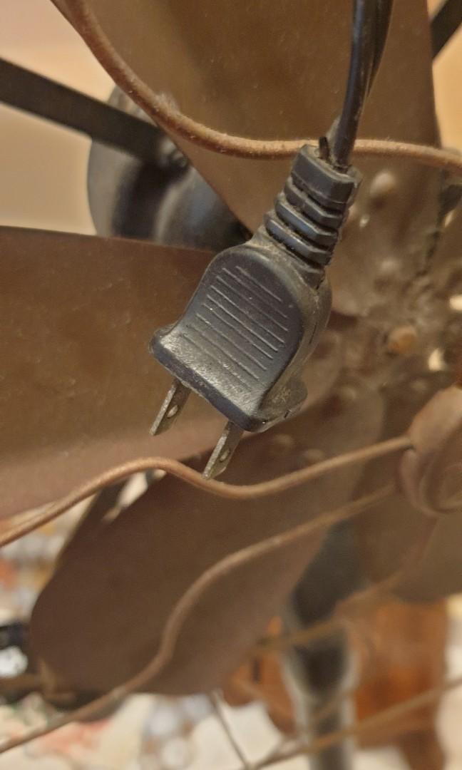 Antique stand fan, Hobbies & Toys, Memorabilia & Collectibles, Vintage ...