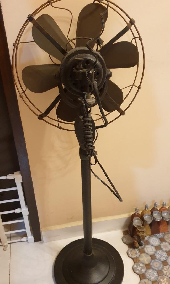 Antique stand fan, Hobbies & Toys, Memorabilia & Collectibles, Vintage ...