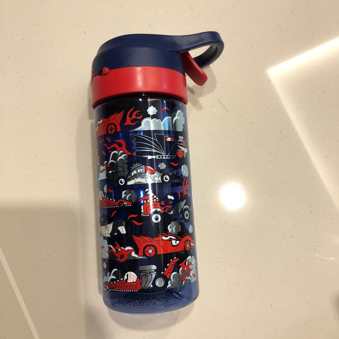 Brand new smiggle water bottle, Babies & Kids, Babies & Kids Fashion on ...