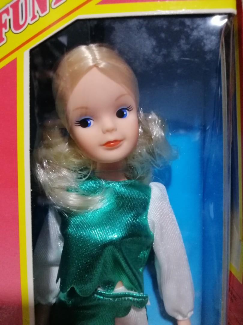 Funtime Sindy n Marie, Hobbies & Toys, Toys & Games on Carousell