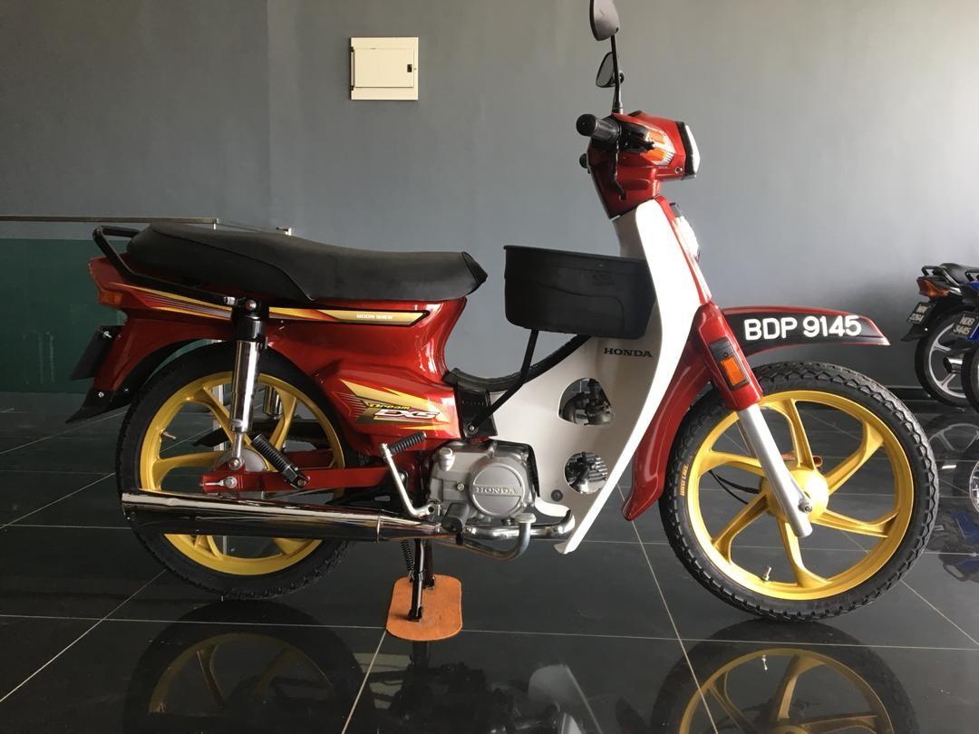 HONDA C100, Motorbikes on Carousell