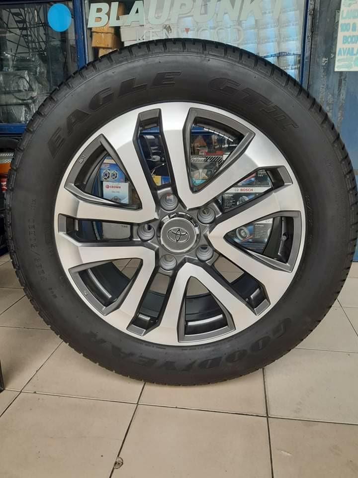 LC200 Land Cruiser 20 Lexus Dubai Mags rims USA goodyear GT2 Tires ...