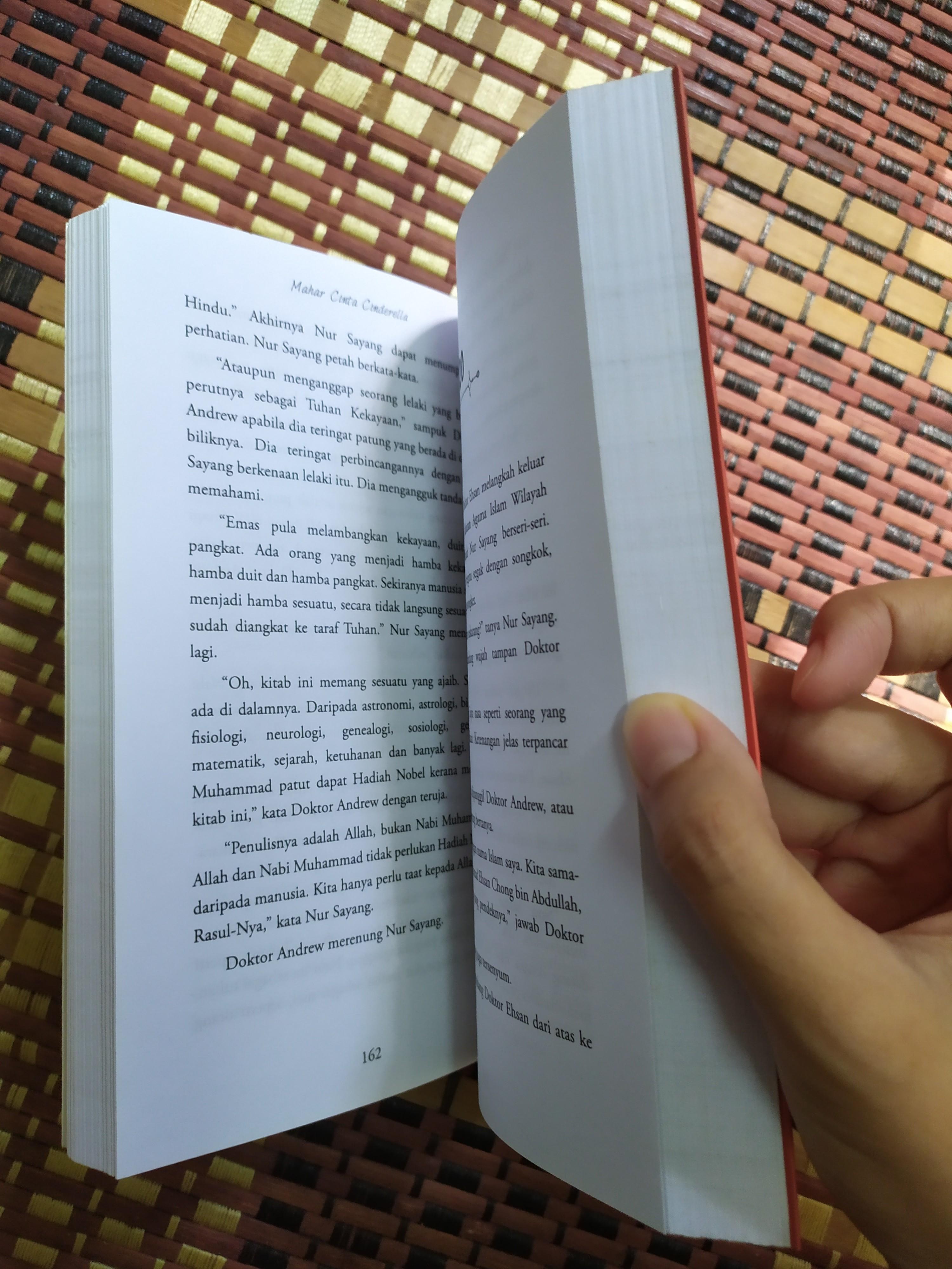 NOVEL MELAYU MAHAR CINTA CINDERELLA - MAYA IRIS, Hobbies & Toys, Books ...