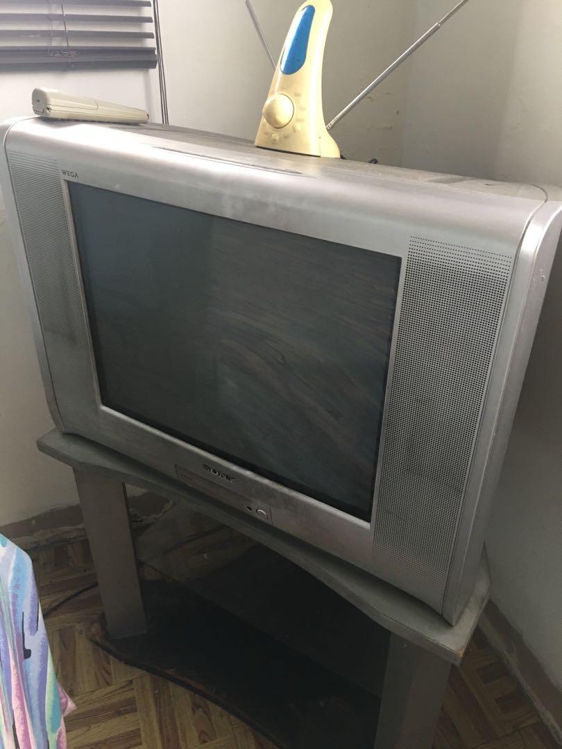 OLD SONY TV WITH TV RACK, TV & Home Appliances, Kitchen Appliances ...