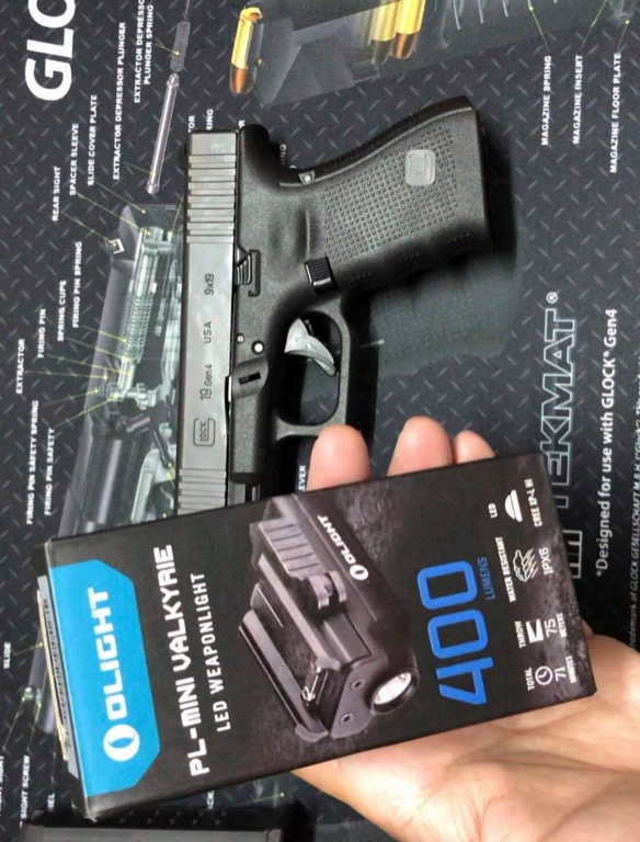 Olight PL mini and kydex holster for G19, 19x, 23 & 32, Sports ...