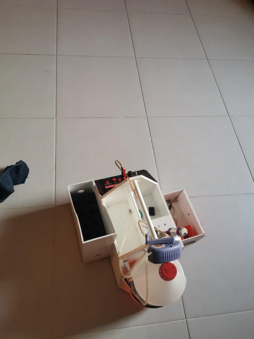 Rc /nitro /gas field box hanger9, Toys & Games, Others on Carousell