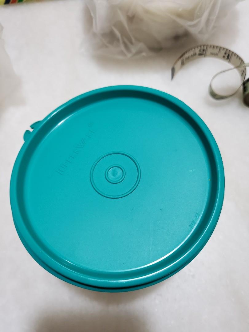 Tupperware round container, Furniture & Home Living, Kitchenware ...