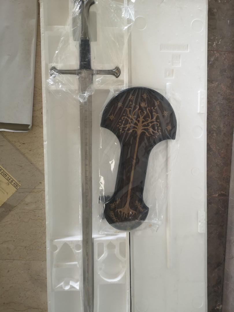 United Cutlery - Anduril Sword Of King Elessar, Furniture & Home Living ...