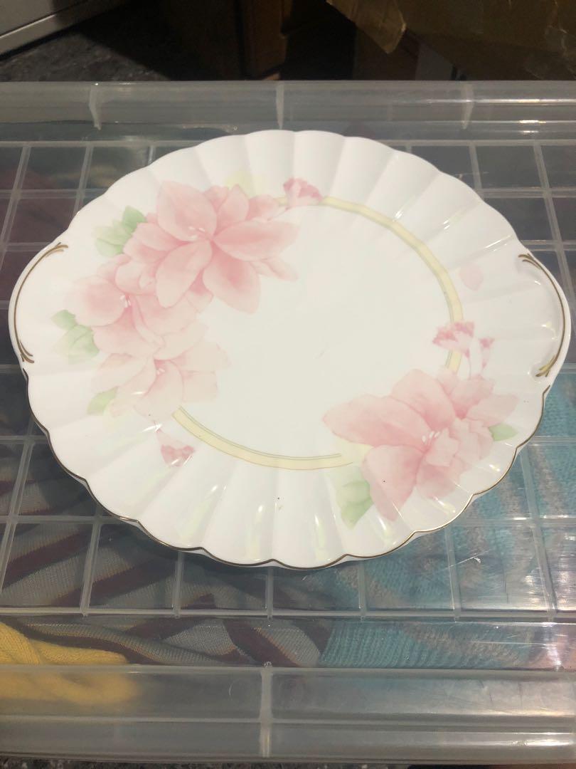 Branded Serving Plates, Furniture & Home Living, Kitchenware ...