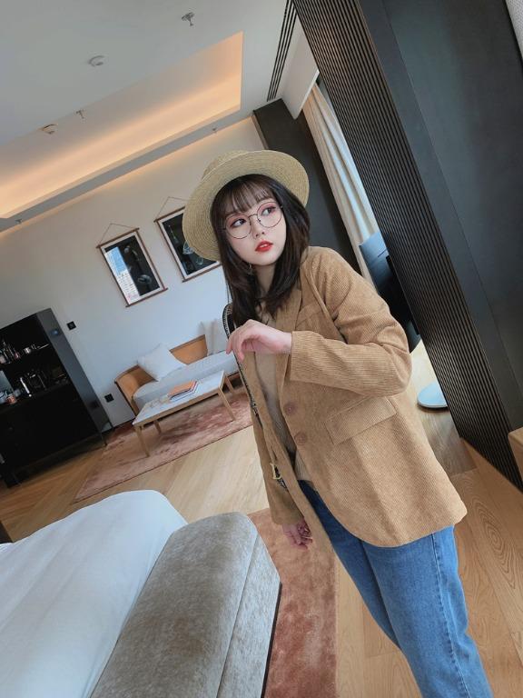 CARRIE PLUS Corduroy Oversized Blazer, Women's Fashion, Coats, Jackets ...