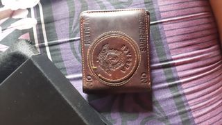 Barang Almer Fadhilezar dijual di Carousell