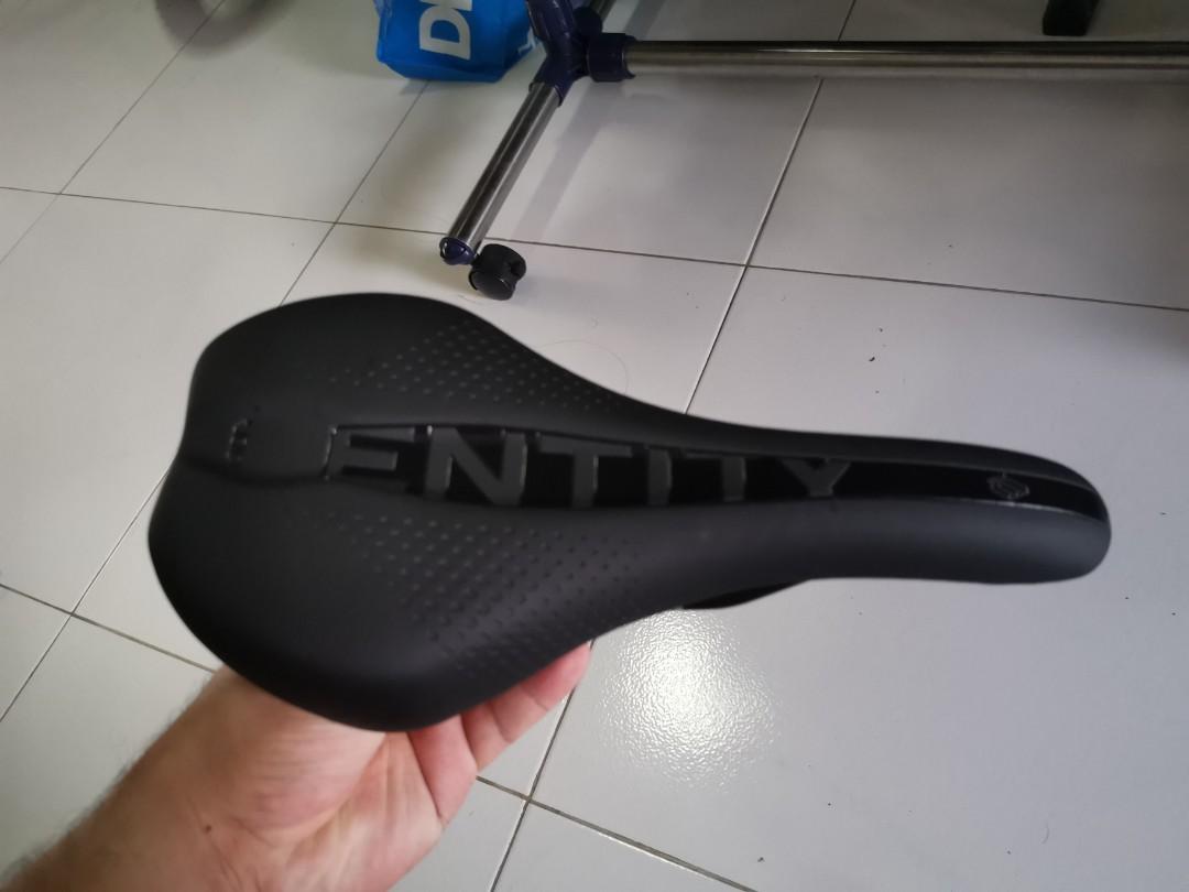 Entity Void Saddle, Sports Equipment, Bicycles & Parts, Parts & Accessories on Carousell