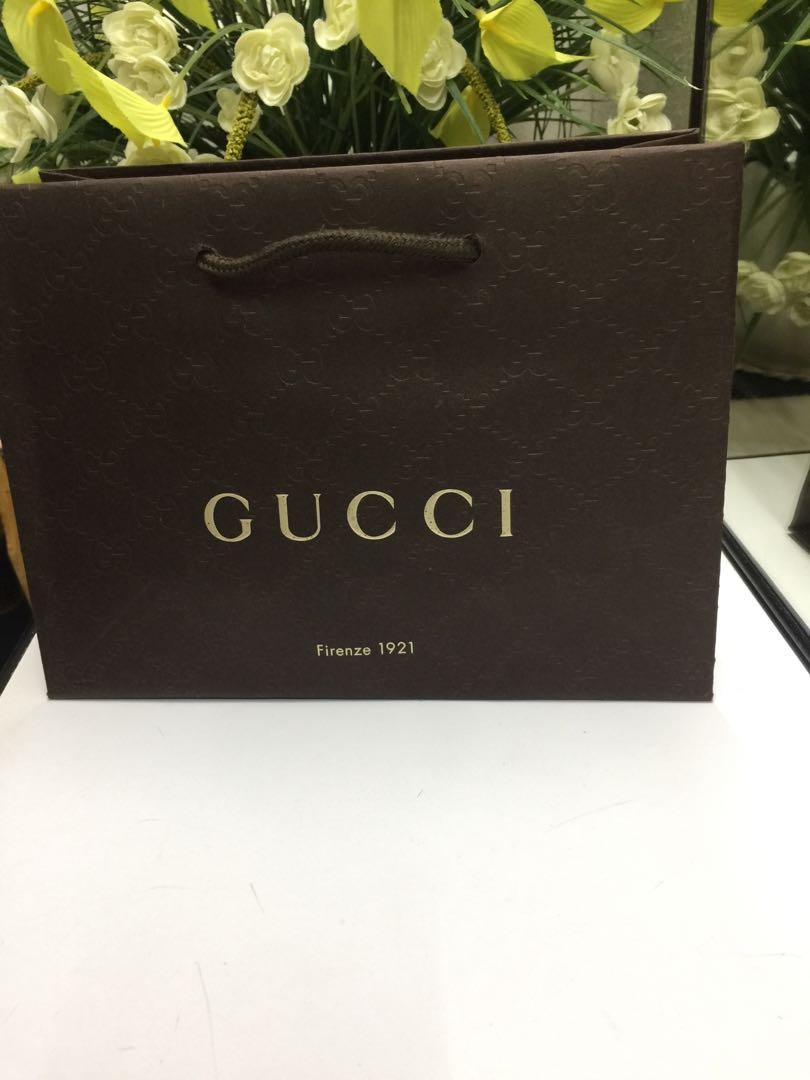 Gucci Paper Bag, Looking For on Carousell