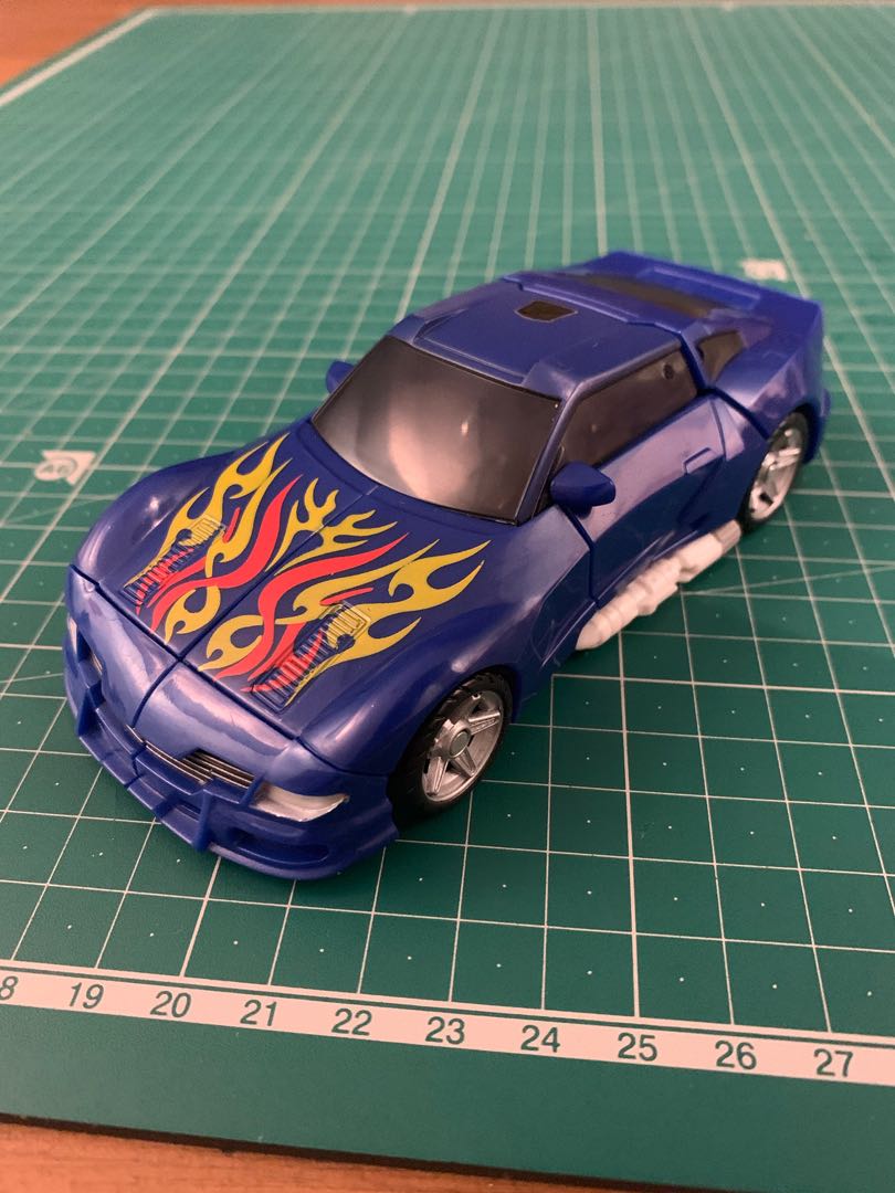 Transformers Reveal the Shield Autobot Tracks, Hobbies & Toys, Toys ...