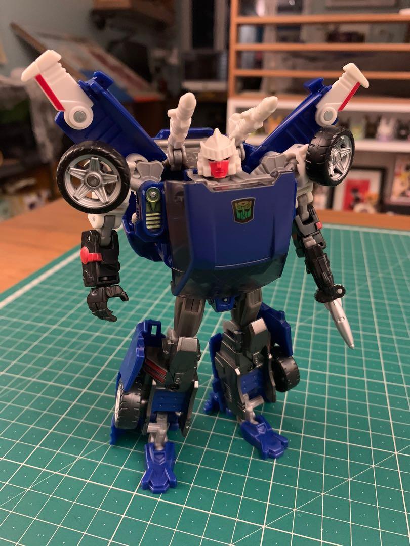 Transformers Reveal the Shield Autobot Tracks, Hobbies & Toys, Toys ...