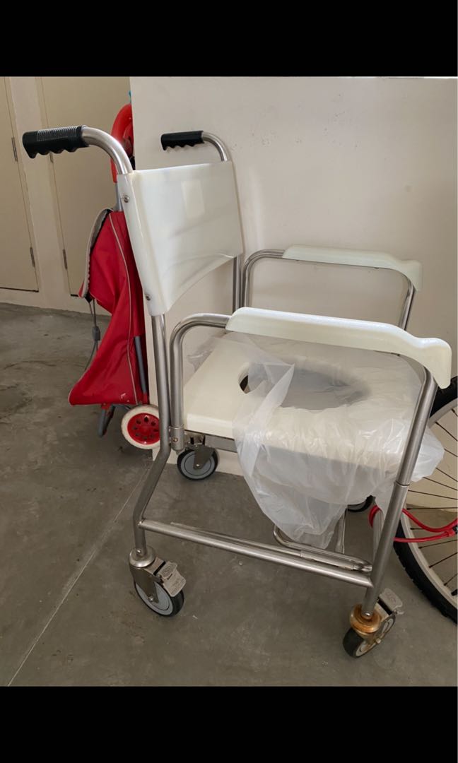 Commode Chair, Health & Nutrition, Assistive & Rehabilatory Aids, Other ...