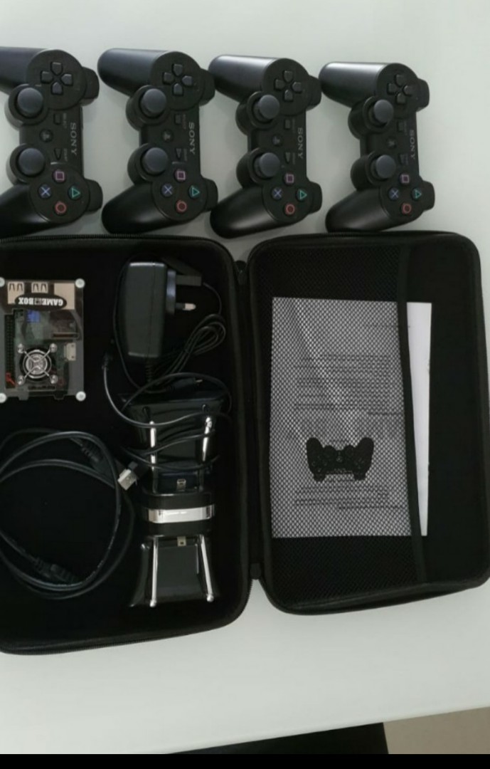 Game box Console - Old school games, Hobbies & Toys, Toys & Games on ...