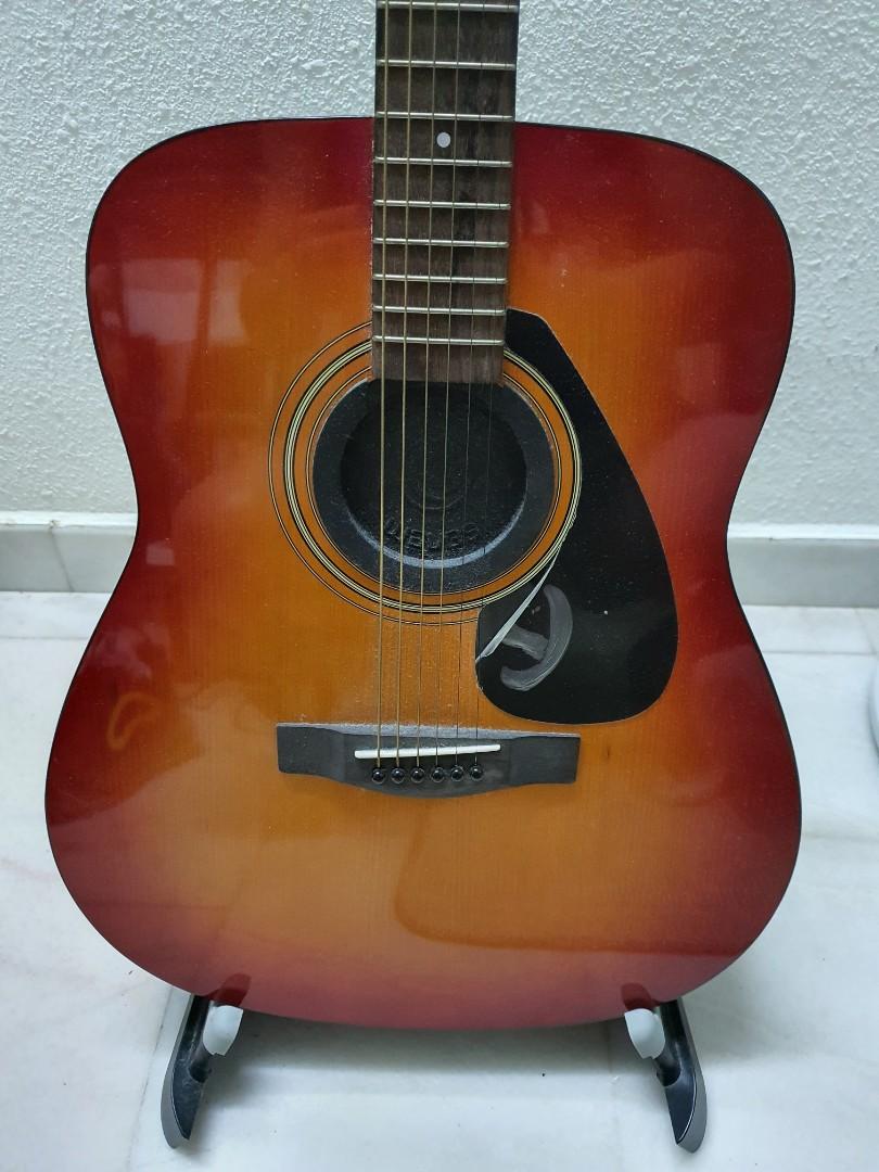 Yamaha Acoustic model: F310CS, Hobbies & Toys, Music & Media, Musical ...