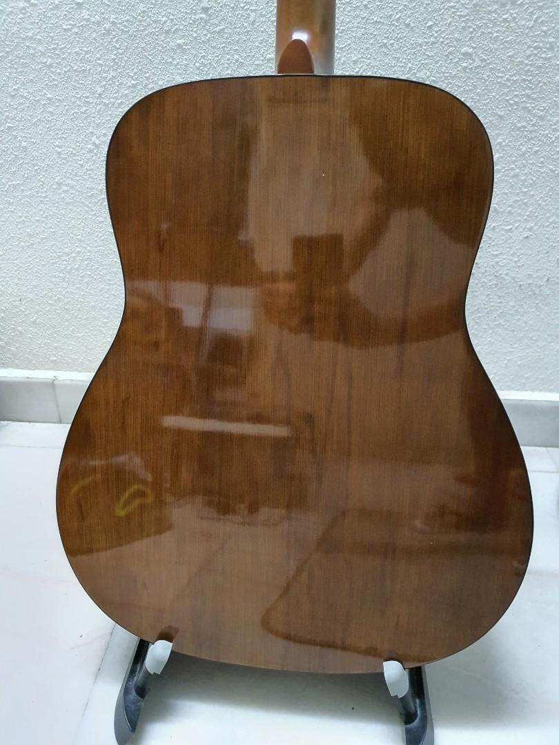 Yamaha Acoustic model: F310CS, Hobbies & Toys, Music & Media, Musical ...