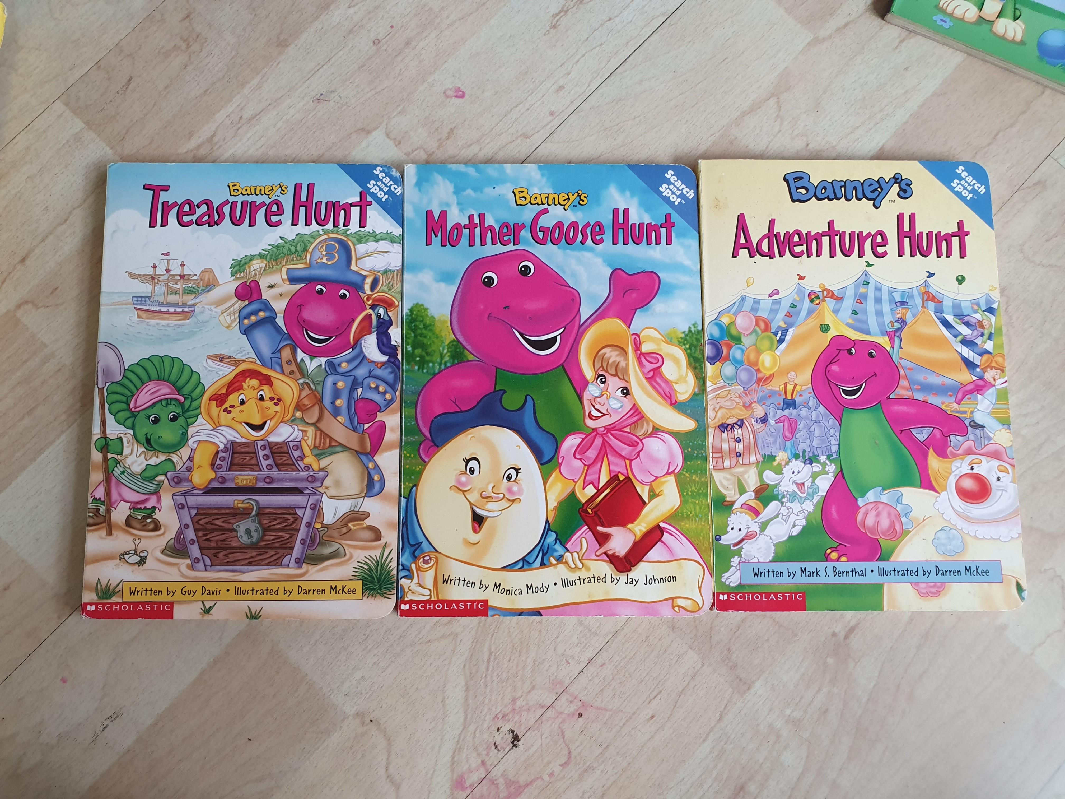 Barney's search and spot book set, Hobbies & Toys, Books & Magazines ...