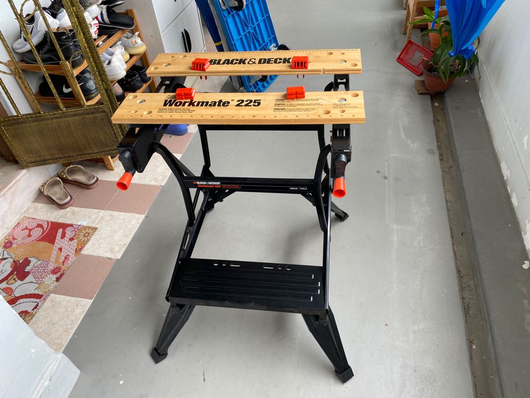 BLACK & DECKER workmate 225, Furniture & Home Living, Home Improvement ...